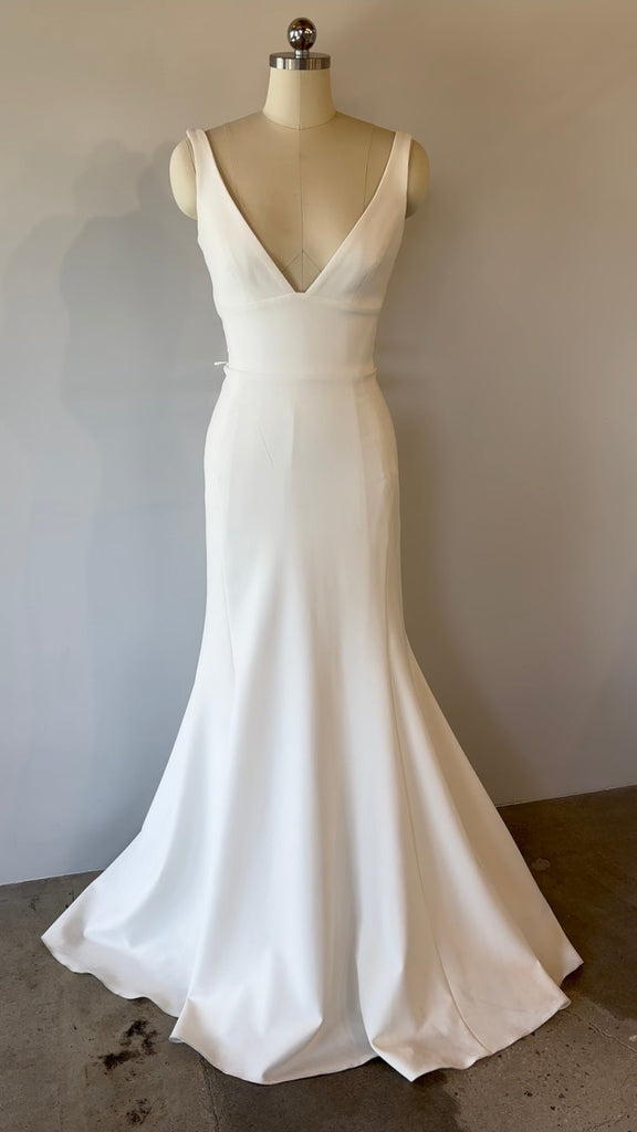 Karen Willis Holmes | Imogen Sample Wedding Gown