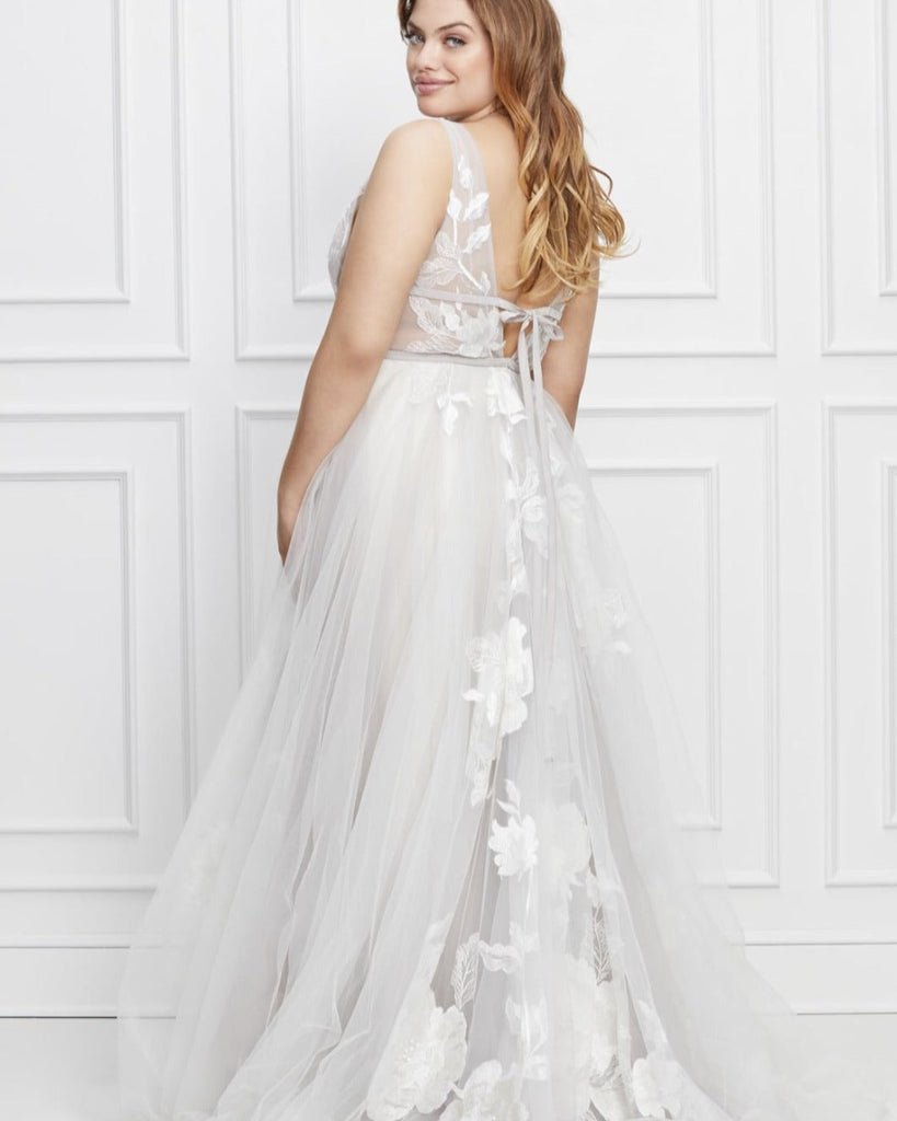 Watters | Galatea Ivory Sample Wedding Gown